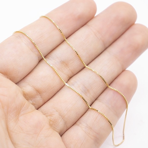 Corrente em Ouro 18k Veneziana 45cm - 1.50g | Camafeo Joias